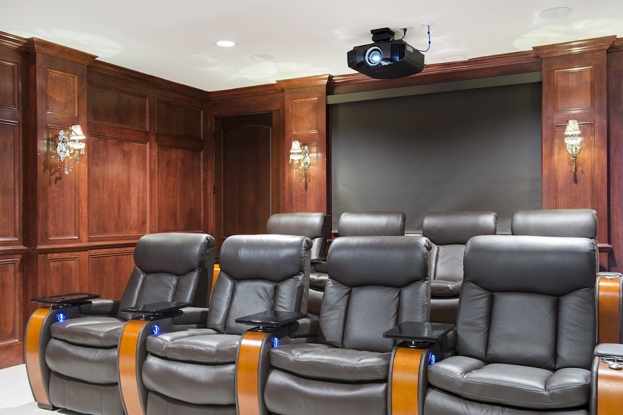 LED vs. Non-LED Projectors: What You Need to Know | Lelch AV